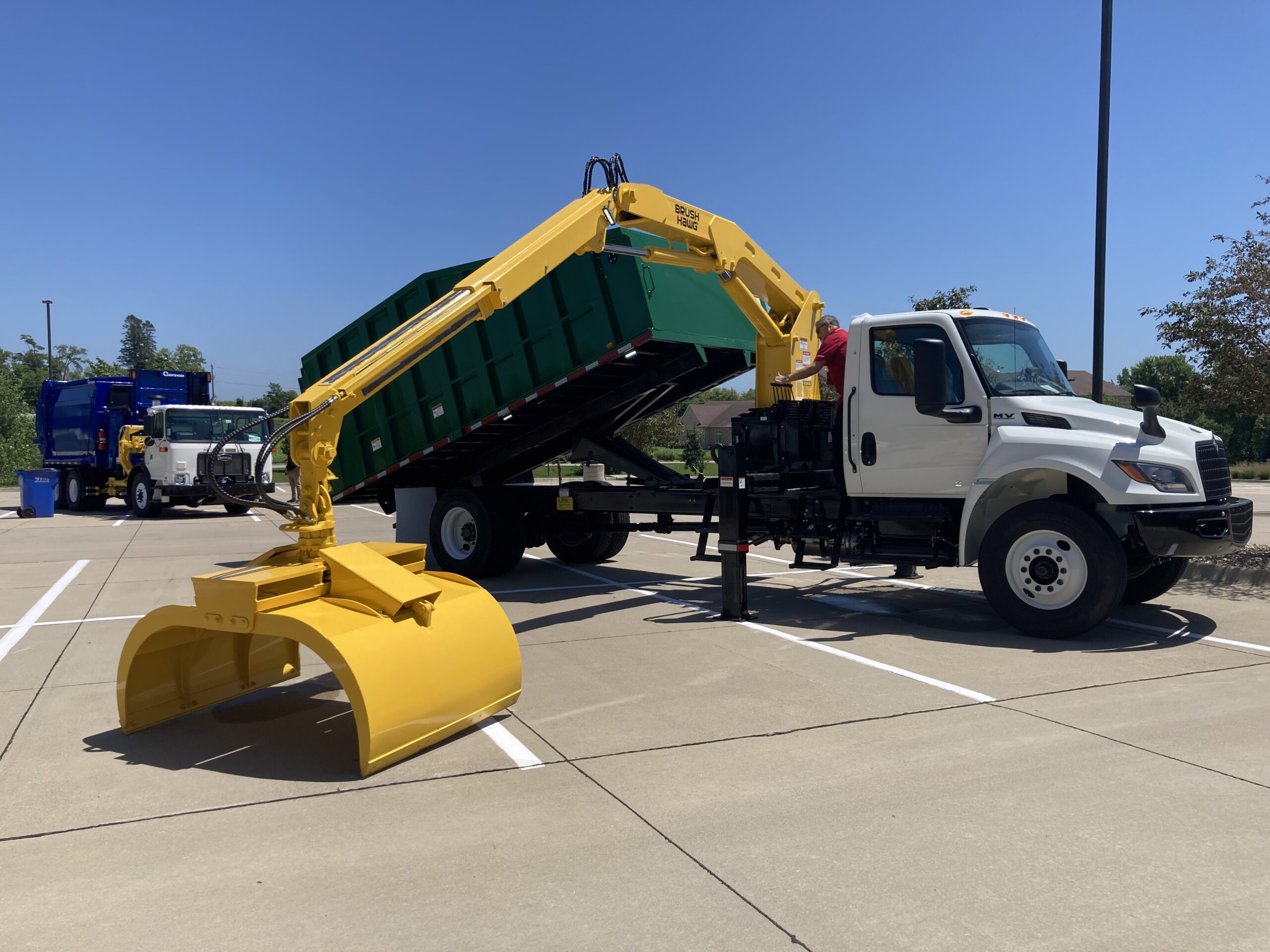 Refuse Equipment Product Lines - NuLife Municipal Truck Center